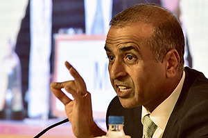 Sunil Mittal, Ravi Ruia get SC breather in 2G case - Economy News | The ...