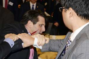 US ambassador to South Korea Mark Lippert slashed on face in Seoul ...
