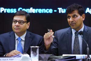 RBI pins hope on normal monsoon; expects inflation at 4% by August ...