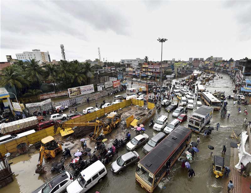 Chennai floods: Abated rains bring relief, normal life still hit by ...