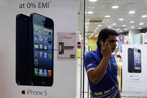 Apple gets thumbs up for own iWorld stores in India - Industry News ...