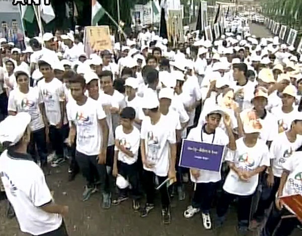 Run for Rio: PM Narendra Modi flags off the event - RIO 2016 Olympics ...