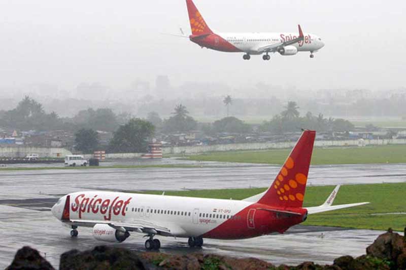 Emirates crash landing effect: Spicejet cancels all Dubai flights ...