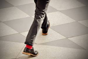 Walking style can tell how aggressive you are! - Business News | The ...