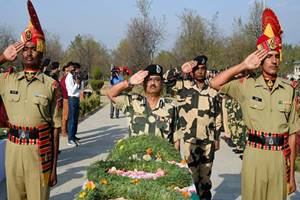 Tributes paid to BSF jawan killed in Baramulla terror attack - India ...