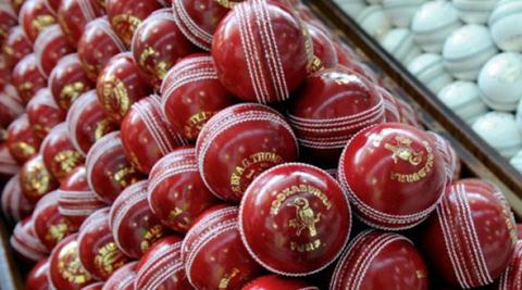 What is reverse swing? How to bowl reverse swing and how to bat against ...