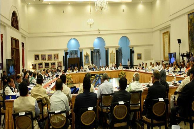 Mamata Banerjee, Arvind Kejriwal skip Niti Aayog’s Governing Council meet - India News | The ...