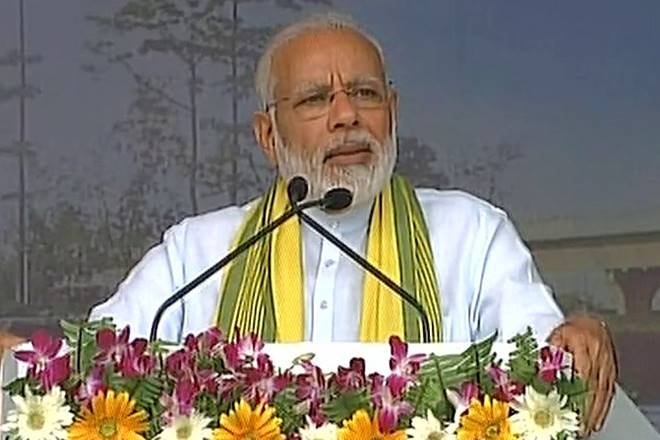 When PM Narendra Modi told the crowd to flash their mobile phone lights ...