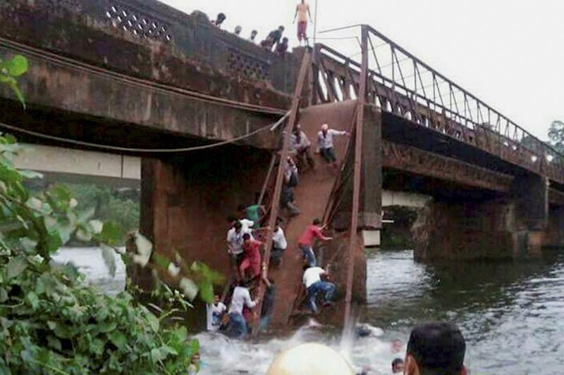 Goa bridge collapse: Victims watching suicide bid fall into river ...