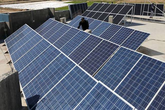 New solar paint turns moist air into clean energy - Science News | The ...