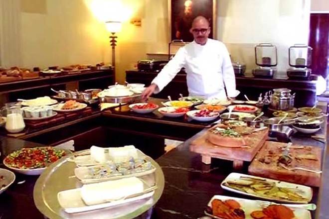 Narendra Modi in Israel: From eggless cookies to Gujarati food, what ...