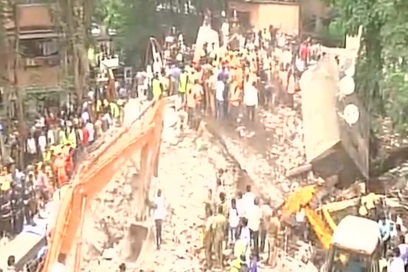 Mumbai building collapse in Ghatkopar: 9 dead, 50 feared missing; heart-rending photos emerge ...