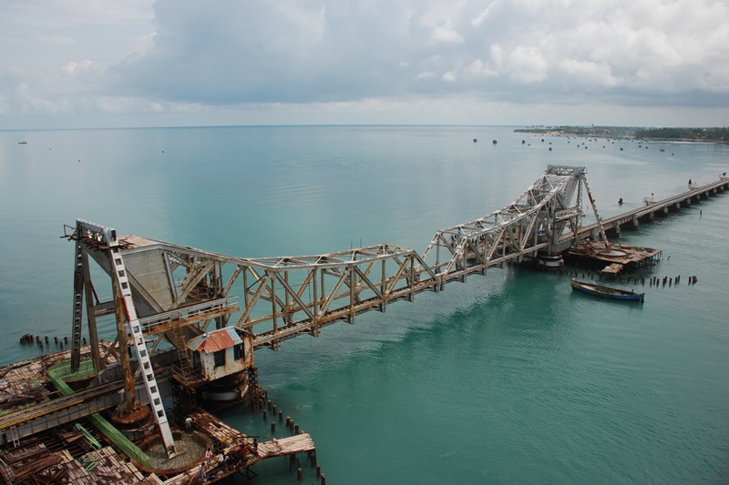Pamban Bridge: This 100-year old Indian Railways sea bridge is ...