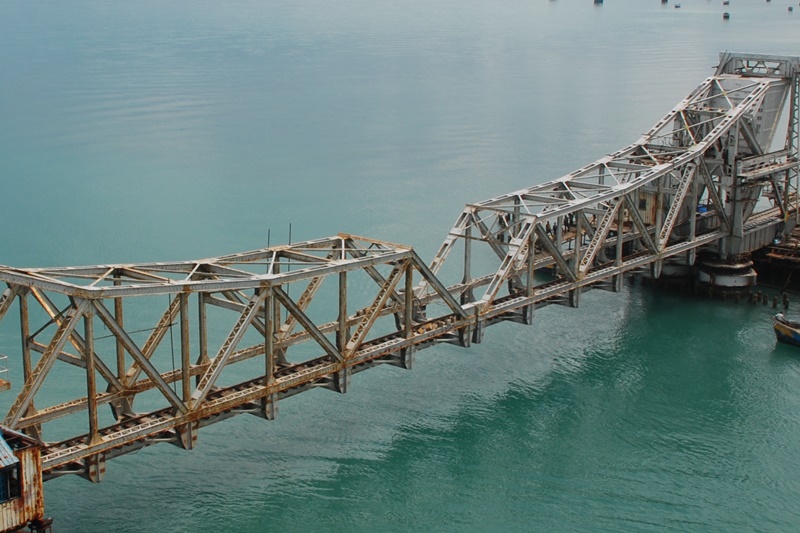 Pamban Bridge: This 100-year old Indian Railways sea bridge is ...