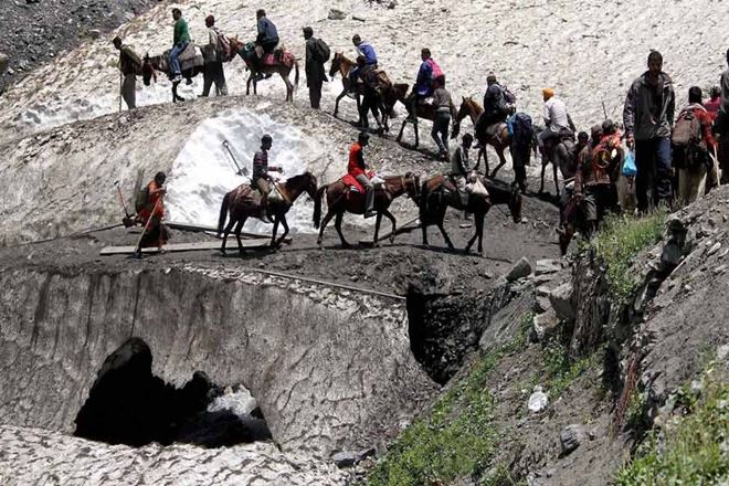 Amarnath Yatra: 35th batch of pilgrims leaves for Kashmir under tight security arrangements ...