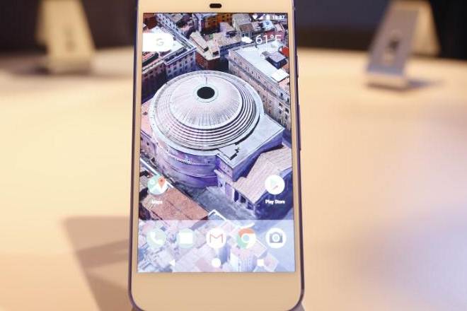 New update brings front flash to Google Camera - Technology News | The ...