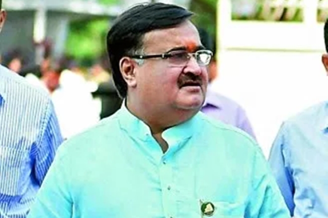 Congress makes fresh allegation of impropriety against Prakash Mehta ...