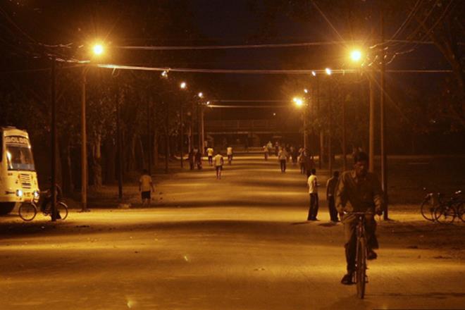 NDMC launches LED street lights project from Rohini - India News | The ...