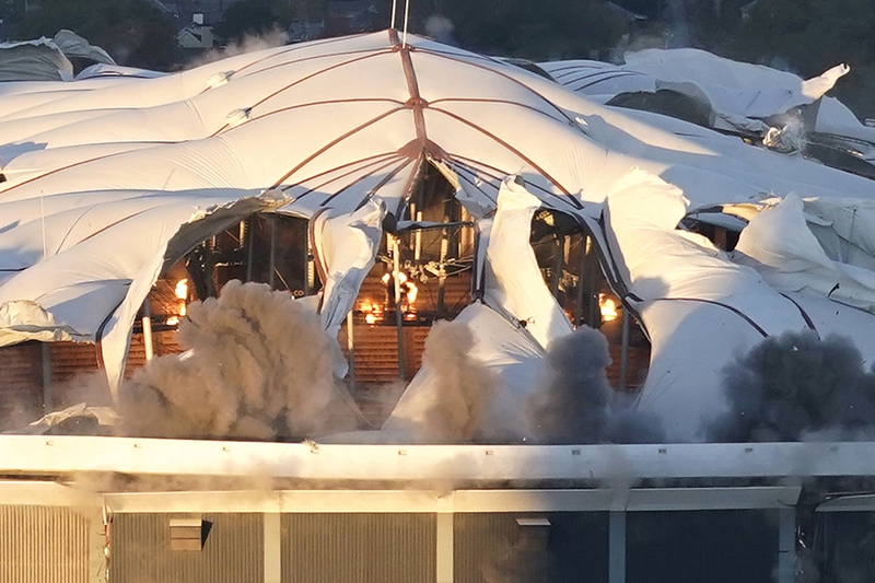 Georgia Dome, among US’ largest domed stadiums, destroyed in scheduled ...