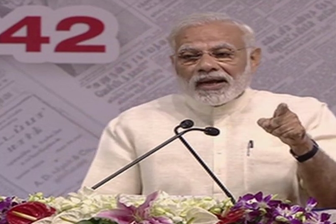 PM Narendra Modi makes clarion call, asks media to take charge in ...