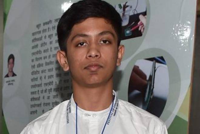 Teen creates miracle device that detects heart attack 6 hours before it ...