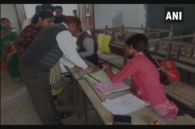 Live| UP Civic Polls 2017 updates: Overall 50 per cent polling recorded ...