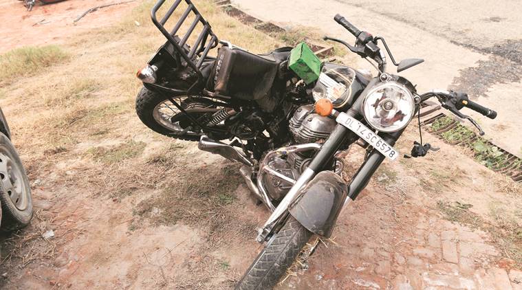 Blinding fog on Lucknow-Agra Expressway causes horrific 10-car collision near Bangarmau in Unnao ...