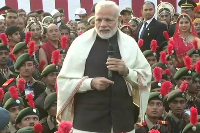 PM Narendra Modi interacts with NCC Cadets, NSS Volunteers, Tableaux ...