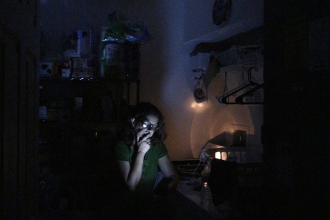 Dim lights may hamper your ability to learn: Study - Life News | The ...