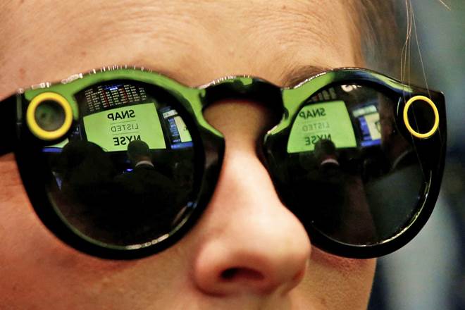 New ‘4D goggles’ allow wearers to be touched by objects - Science News ...