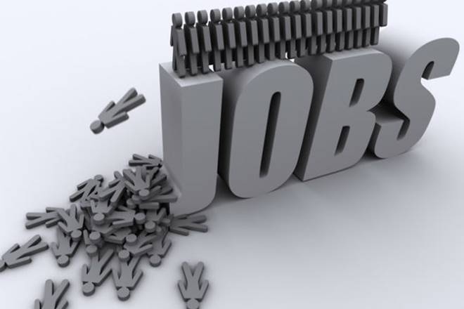 Warren Buffett’s Berkshire cutting more jobs across newspaper group ...