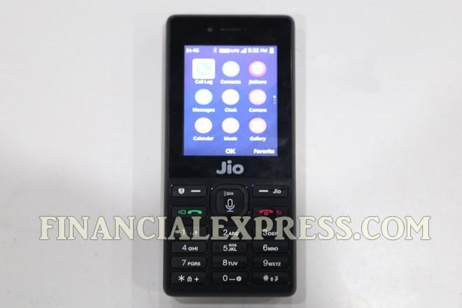 Massive News! JioPhone up for grabs, here is where you can get Reliance ...