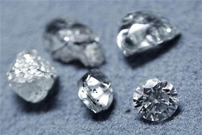 Scientists find way to bend, stretch diamond much like rubber - Science ...