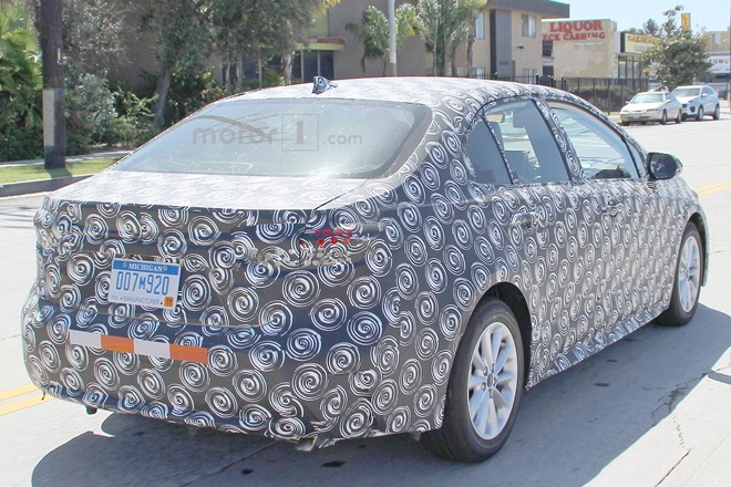 Next-generation Toyota Corolla spied again, new design features ...