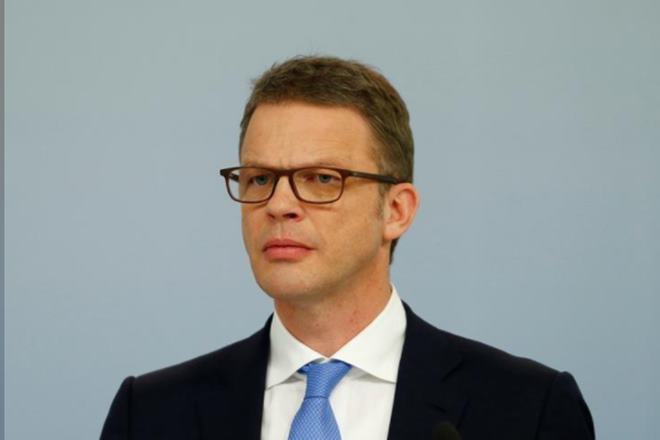 Deutsche Bank solves one crisis with new CEO. Now onto the next ...