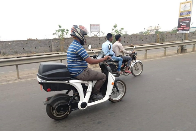 Mahindra Genze electric scooter spied in India: Here’s why we might not ...