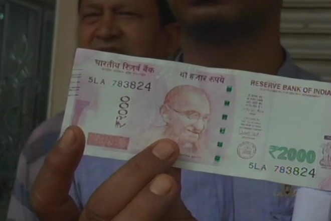 Counterfeit currency trouble: SBI ATM in Kanpur dispenses fake, torn Rs ...