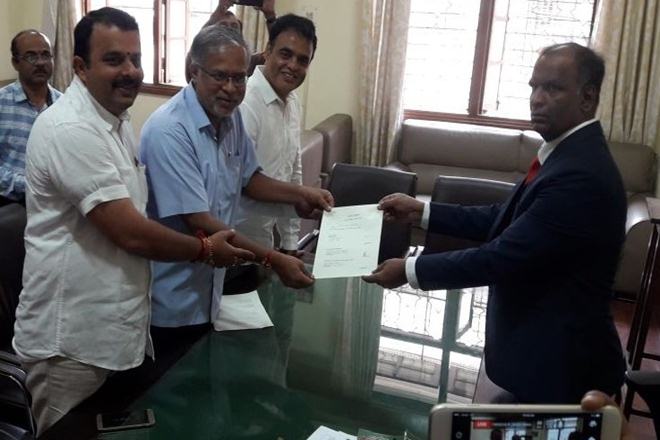 Karnataka war continues! BJP MLA Suresh Kumar files nomination for ...