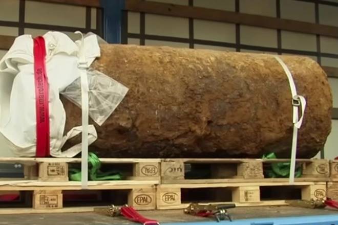 1,800 evacuated as France defuses British WWII bomb - World News | The ...