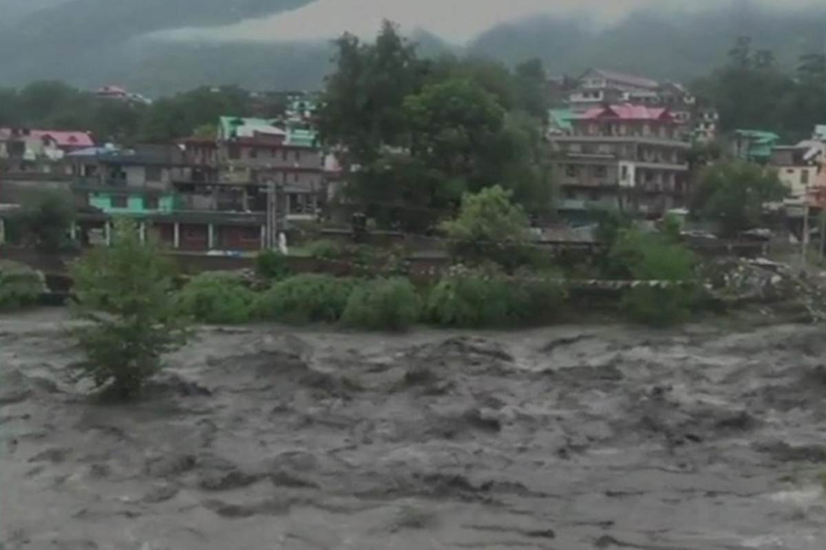 Himachal Pradesh: Army called to rescue 2 people stranded in flash flood in Kangra - India News ...