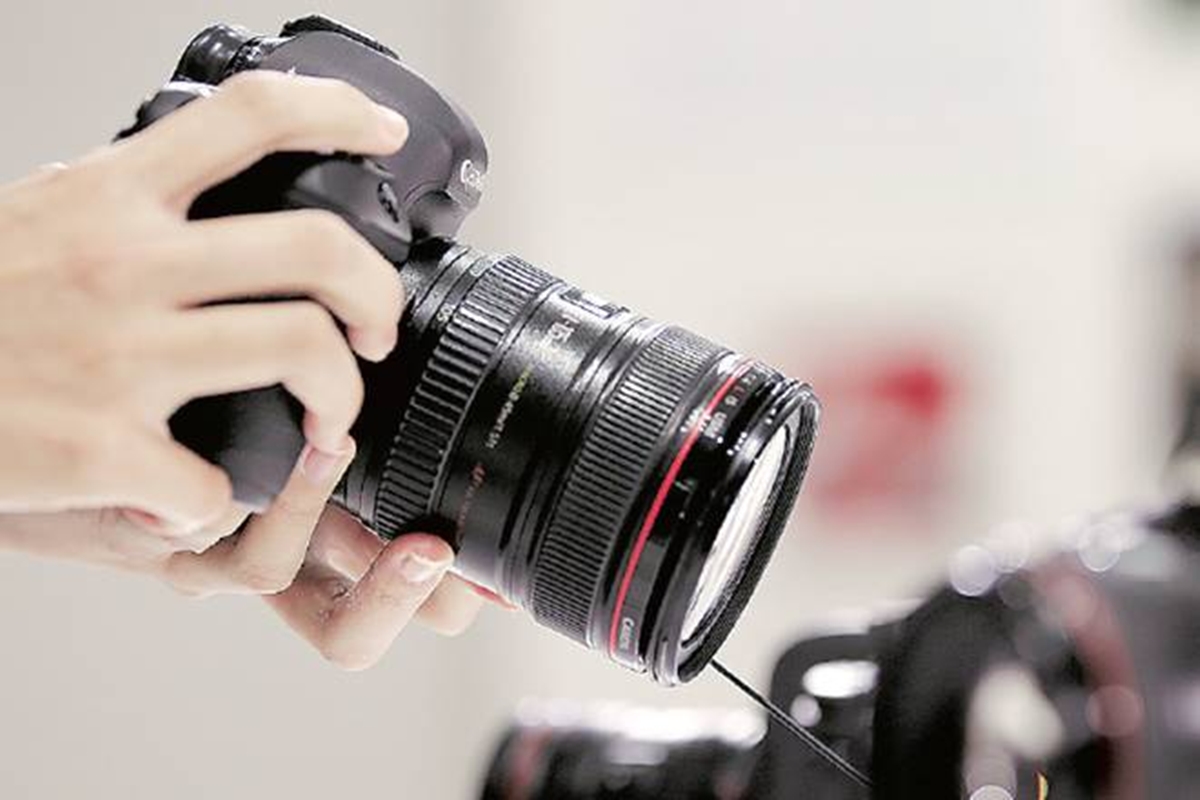 World’s fastest camera to ‘freeze time’ and see ‘light in slow motion ...