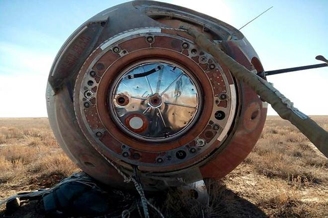 Space crew survives plunge to Earth after Russian rocket fails ...