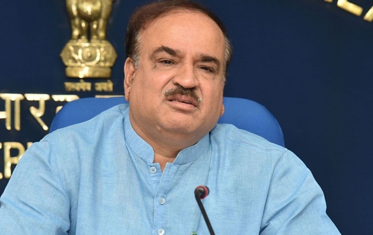 Union minister Ananth Kumar passes away: Karnataka declares holiday ...