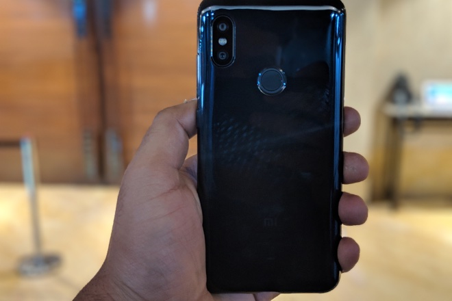 Xiaomi Redmi Note 6 Pro with quad cameras, notch display launched in ...