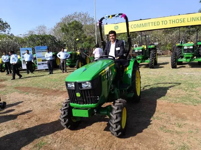 John Deere’s smallest tractor 3028 EN unveiled: New features to help ...