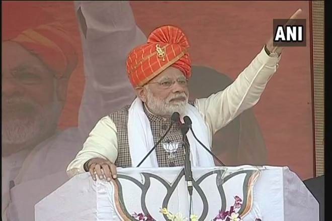 Courage of ‘chaiwalla’ took Gandhis to court’s door: PM Narendra Modi ...