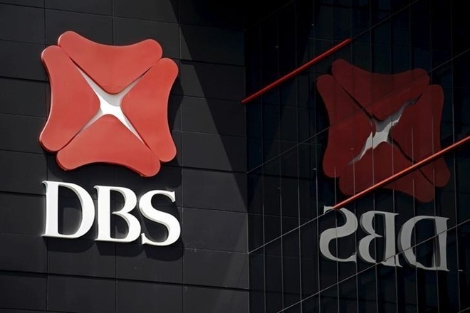 Tech jobs! DBS Bank plans to hire 1,000 more techies at tech hub in ...