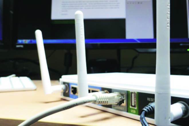 Wireless broadband subscriber base touches 532 mn in Feb: ICRA ...