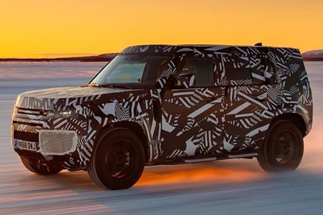 Next-Gen Land Rover Defender spotted testing in India - Car News | The ...