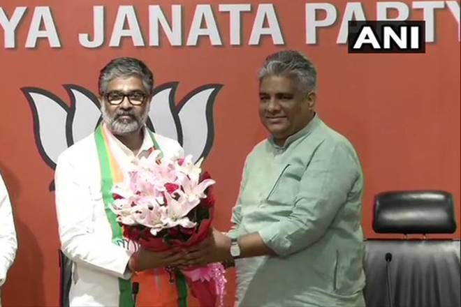 Embarrassment for Samajwadi Party as Neeraj Shekhar joins BJP day after resigning from Rajya ...